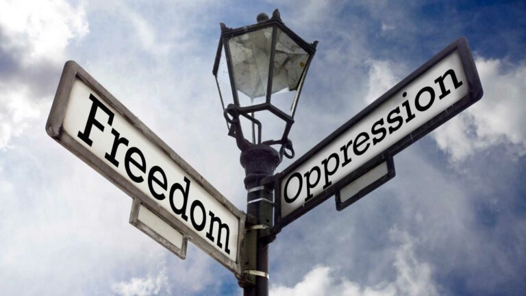 The Wall de Pink Floyd : l'histoire de Pink racontée